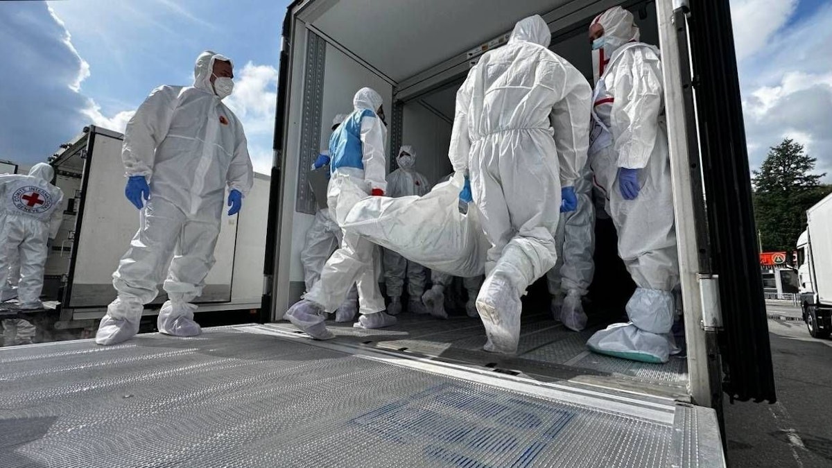 Bilder zeigen – Leichen von tausenden Soldaten an Ukraine übergeben ...