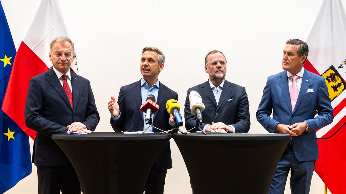 Staatssekretär Sepp Schellhorn – "Irgendeiner muss immer den Schädel ...