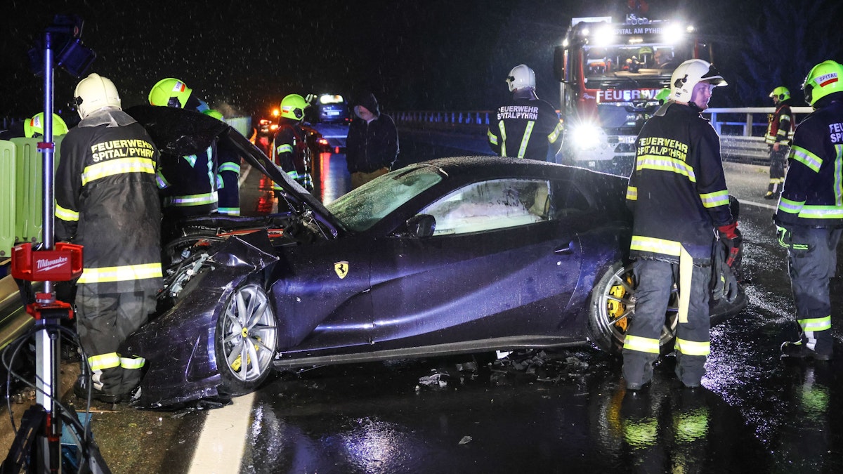 Teurer Unfall – Ferrari außer Kontrolle! Schwerer Crash auf der A9 ...