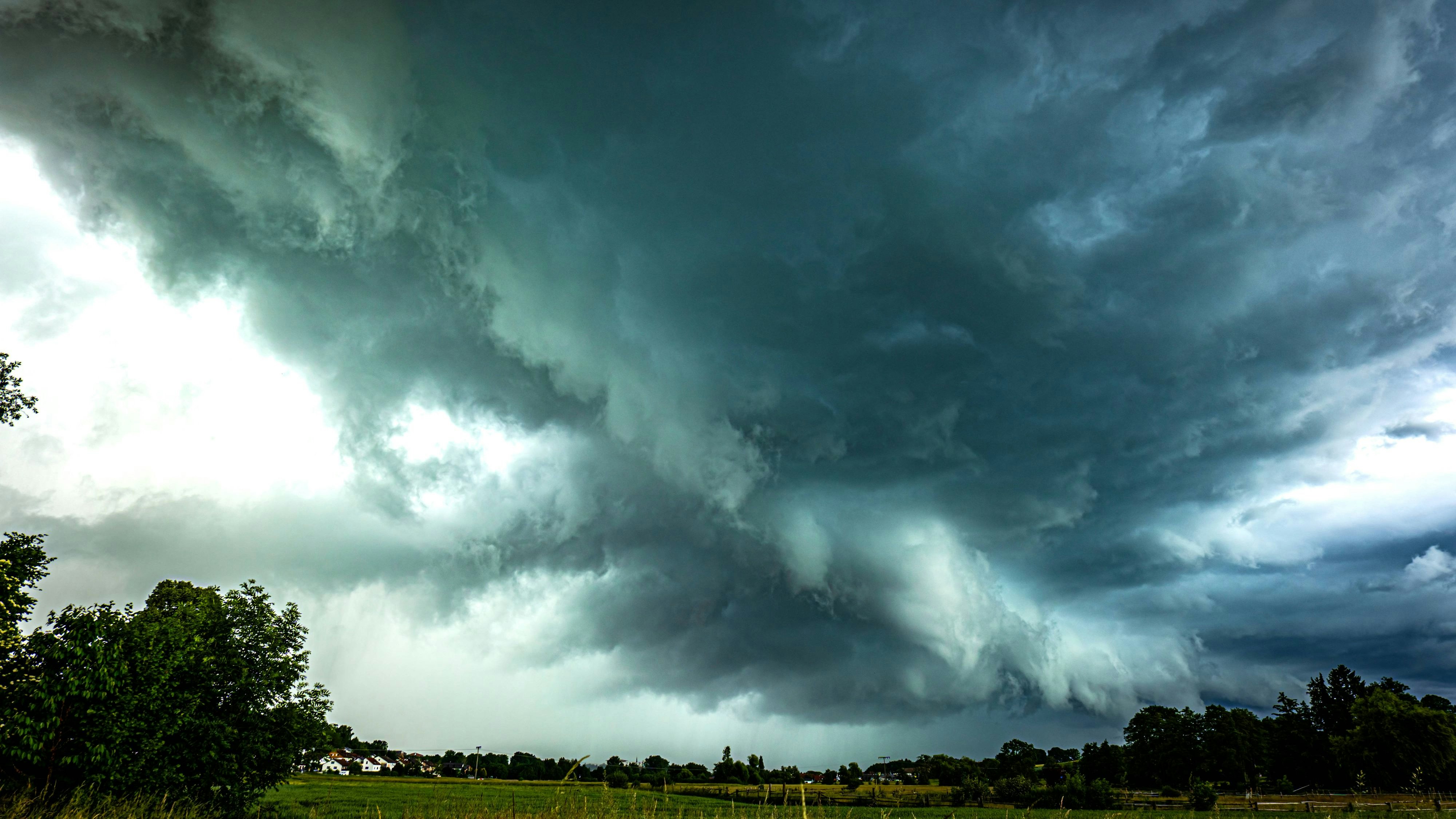 "Teils kräftige Gewitter" – Karte zeigt, wo Hagel-Unwetter in Österreich wüten | Heute.at
