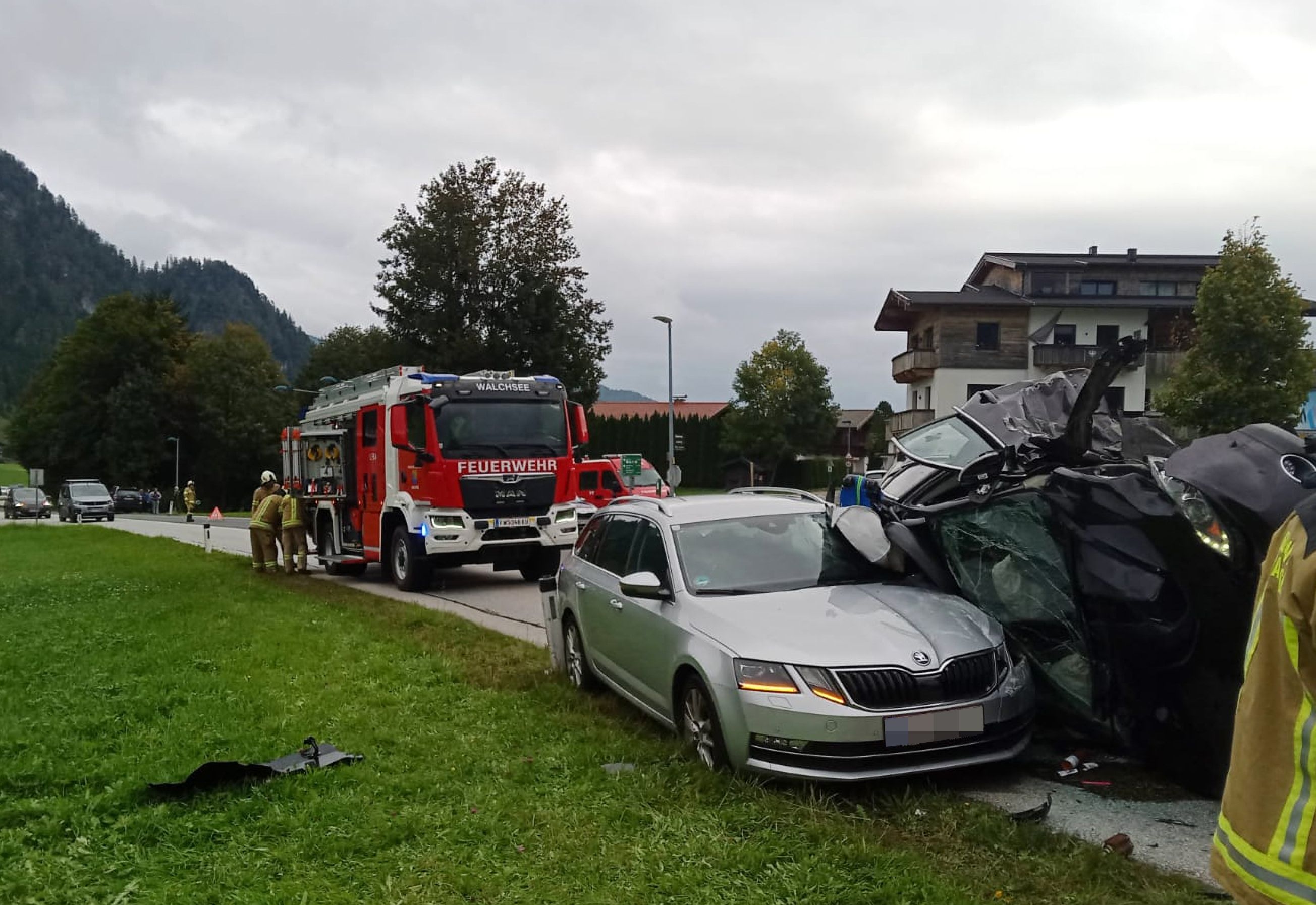 Crash in Walchsee – 93-Jährige verursacht schweren Unfall auf der B172 ...