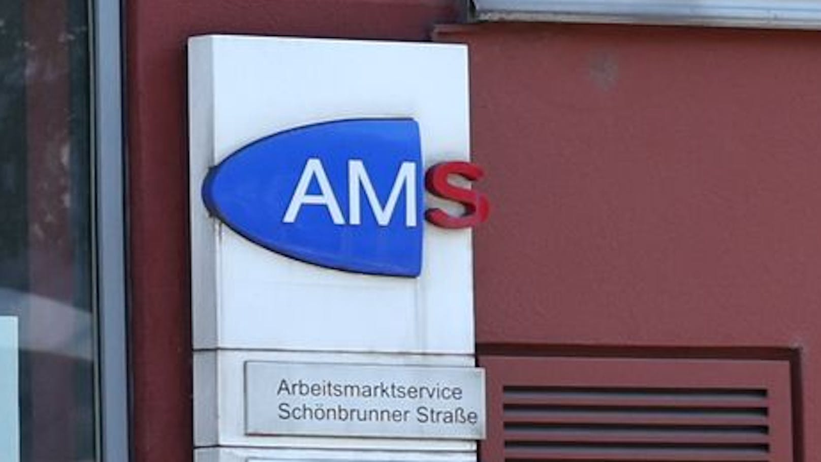 Ab 2026 – Neue Knallhart-Regeln – was sich beim AMS jetzt ändert | Heute.at