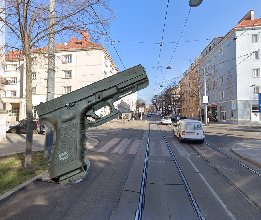 Vermummte Männer – Home Invasion! Bewaffnete überfallen Frau in Wohnung ...