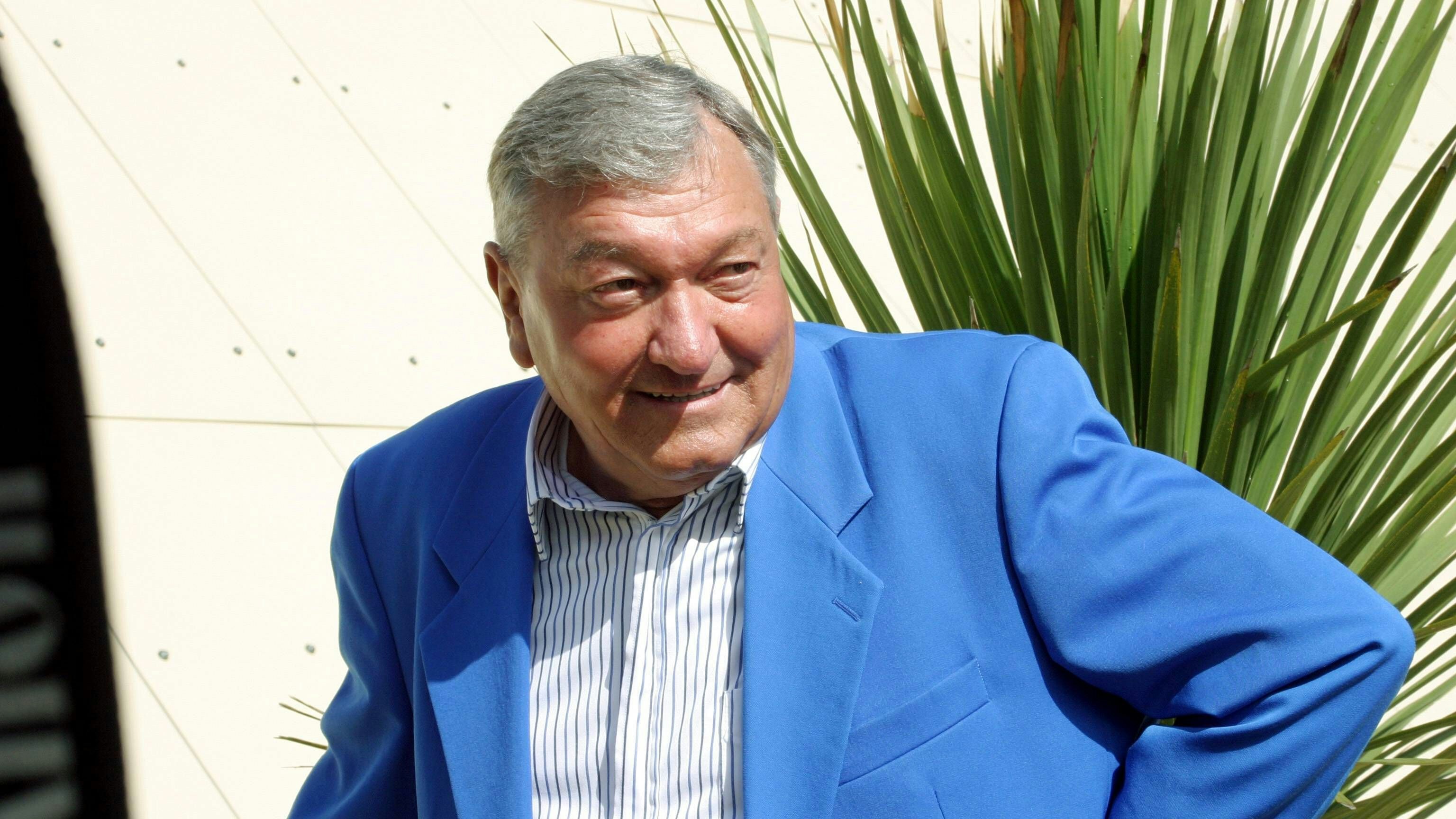 Erich von Däniken ist im Alter von 90 Jahren gestorben. | Heute.at