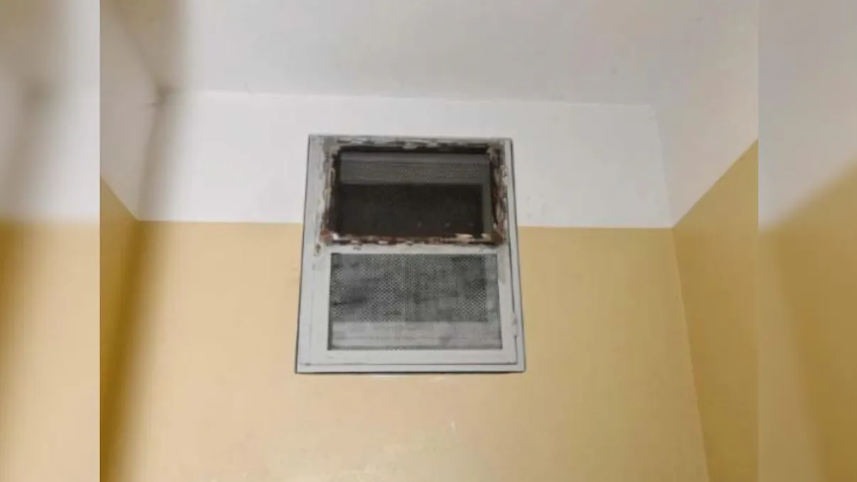 Die Schock-Bilder aus der "Todeszelle" der Justizanstalt Hirtenberg ...