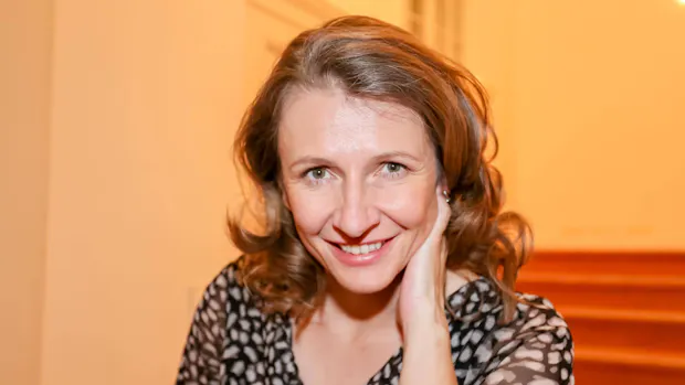 Vorbildwirkung ausgezeichnet – Birgit Denk erhält Willi Resetarits ...