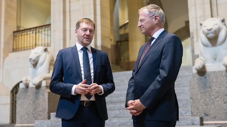 In Dresden traf LH Thomas Stelzer Sachsens Ministerpräsident Michael ...