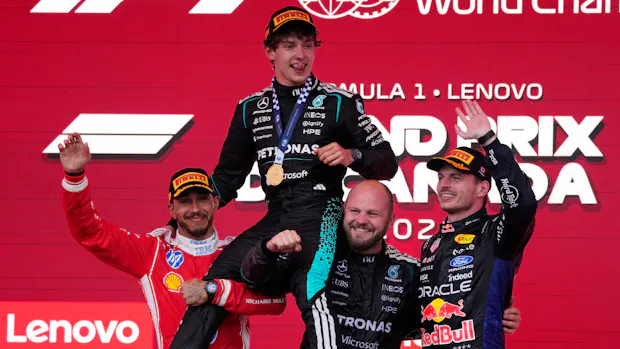 Hamilton, Antonelli und Verstappen fuhren auf das Montreal-Podest ...